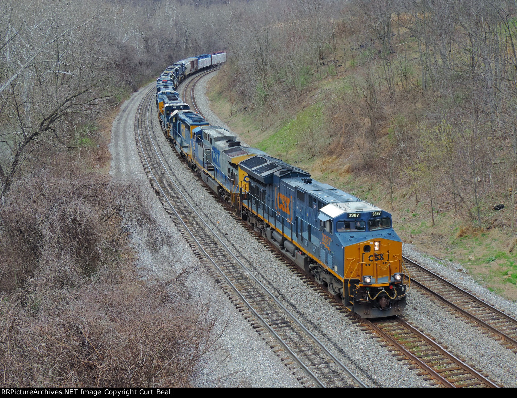 CSX 3387, 269, 8258, 4032, 3216, 5438, 8880, 4552, 7905